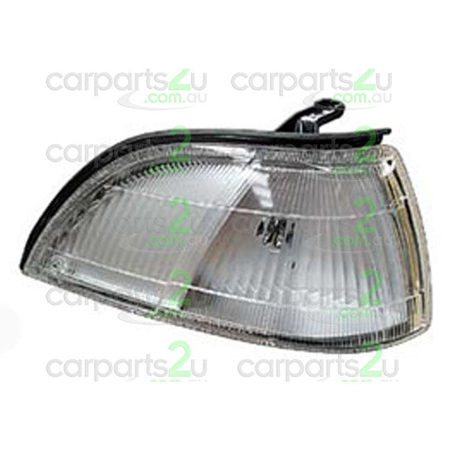 RIGHT FRONT CORNER LIGHT TO SUIT TOYOTA COROLLA AE90 AE92 AE93 WAGON 7